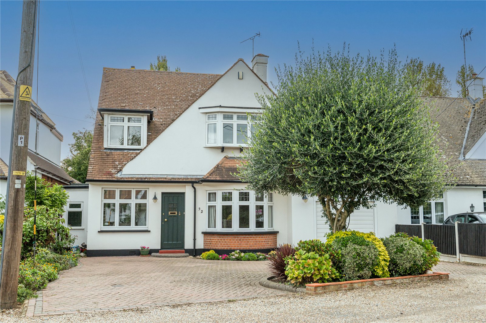 St Andrews Road Rochford Essex Ss4 1np Hunt Roche