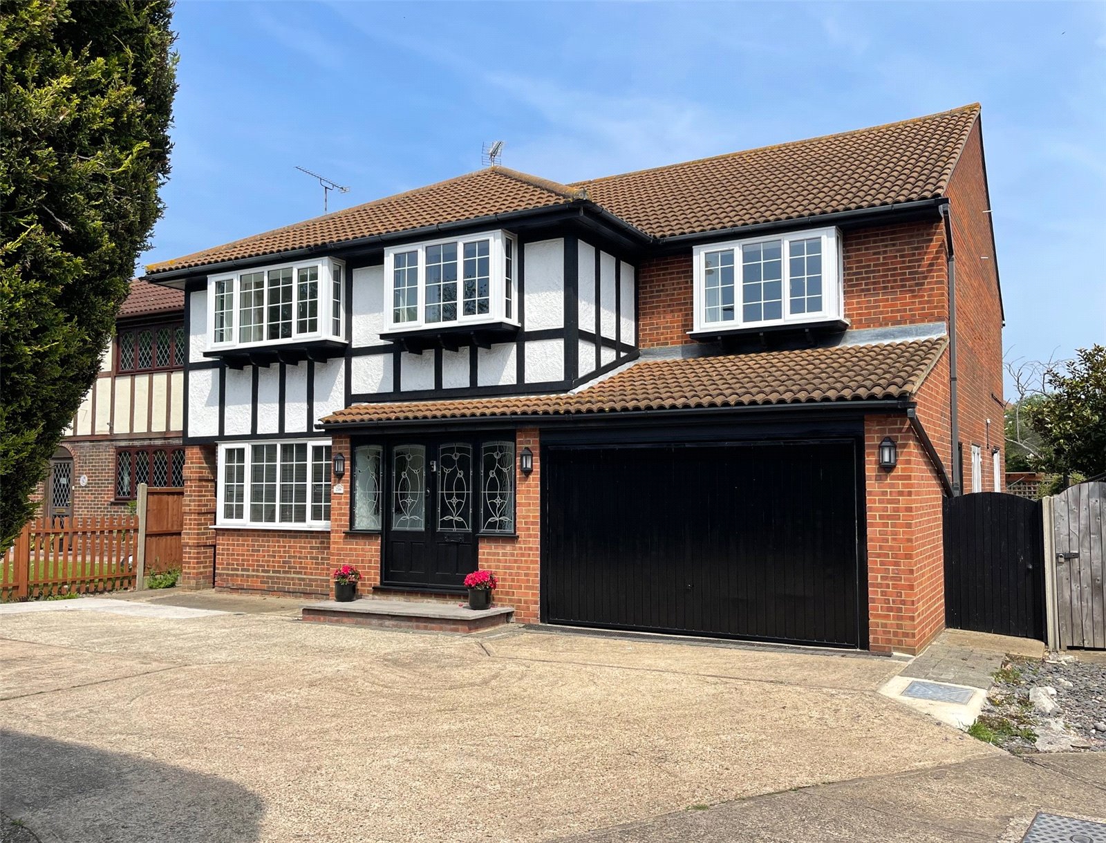 Thorpe Hall Avenue, Thorpe Bay, Essex, SS1 3SD | Hunt Roche