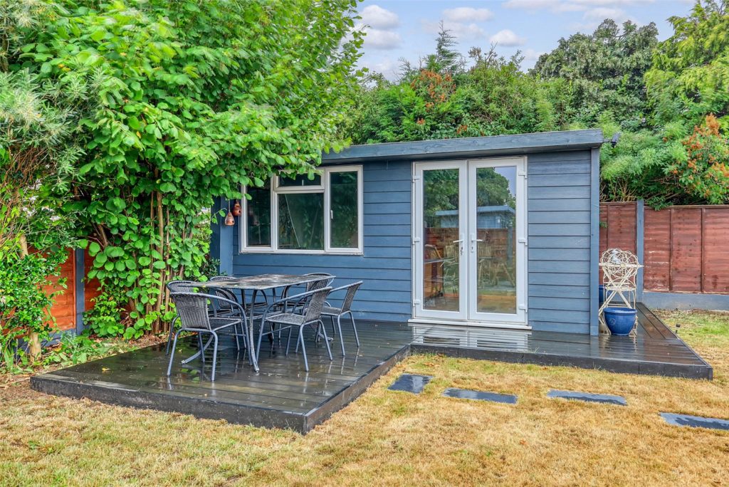 St. James Avenue, Thorpe Bay, Essex, SS1 3LJ | Hunt Roche